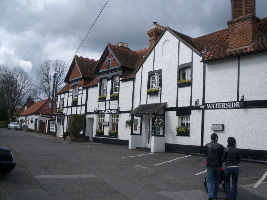 The Waterside Inn – old fashioned comfort – No Expert …but I know what ...